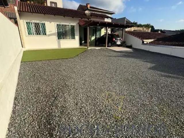 Casa / Sobrado para Venda em Joinville/SC Floresta 2 Quartos