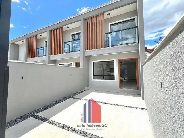Casa / Sobrado para Venda em Joinville/SC Floresta 2 Quartos