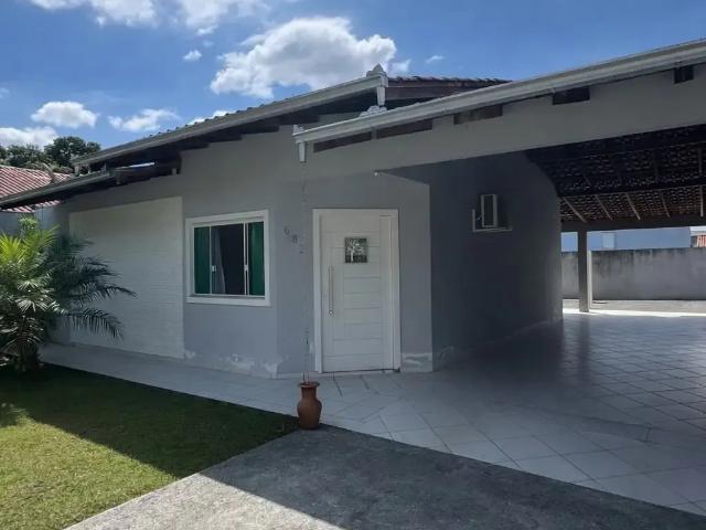 Casa / Sobrado para Venda em Joinville/SC Floresta 2 Quartos
