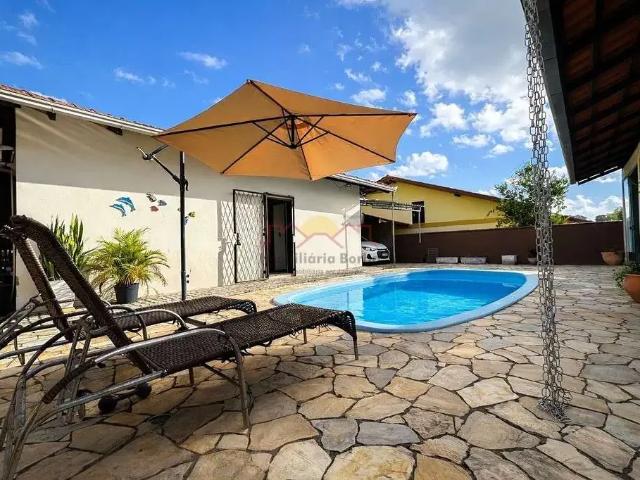 Casa / Sobrado para Venda em Joinville/SC Floresta 2 Quartos
