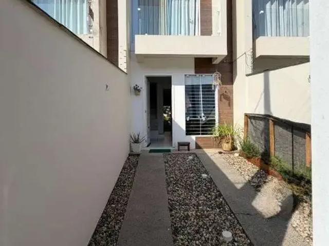 Casa / Sobrado para Venda em Joinville/SC Floresta 2 Quartos