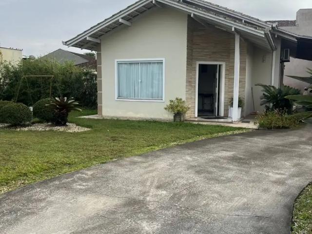 Casa / Sobrado para Venda em Joinville/SC Floresta 2 Quartos