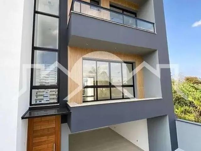 Casa / Sobrado para Venda em Joinville/SC Floresta 3 Quartos