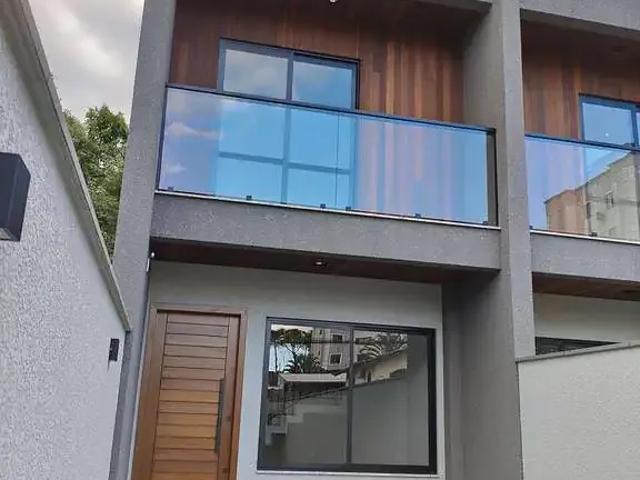 Casa / Sobrado para Venda em Joinville/SC Floresta 3 Quartos