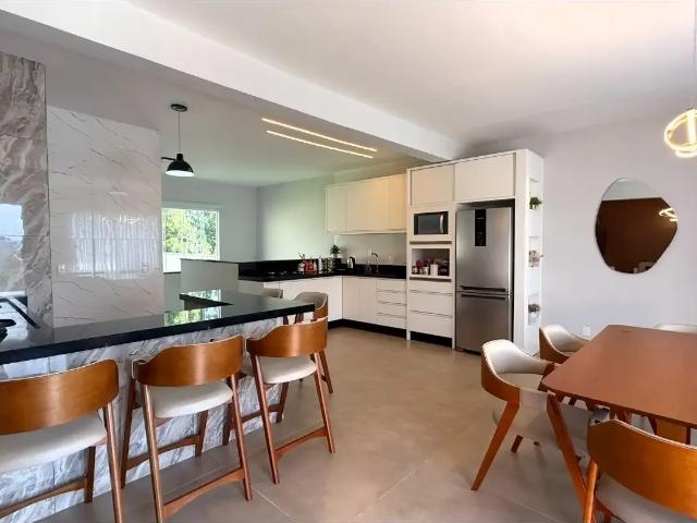 Casa / Sobrado para Venda em Joinville/SC Floresta 3 Quartos