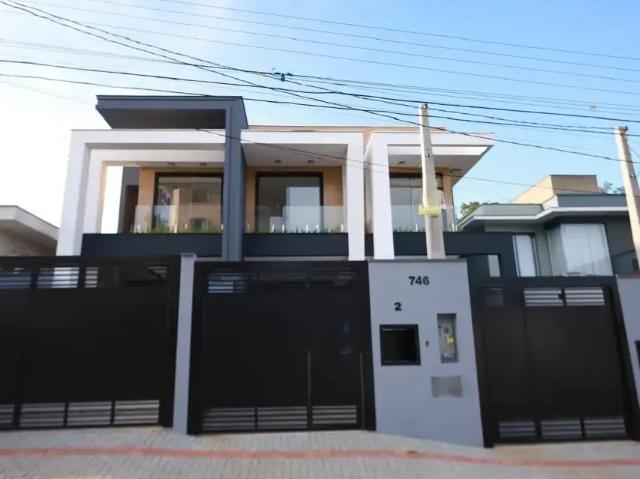 Casa / Sobrado para Venda em Joinville/SC Floresta 3 Quartos
