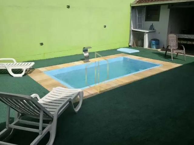Casa / Sobrado para Venda em Joinville/SC Floresta 3 Quartos