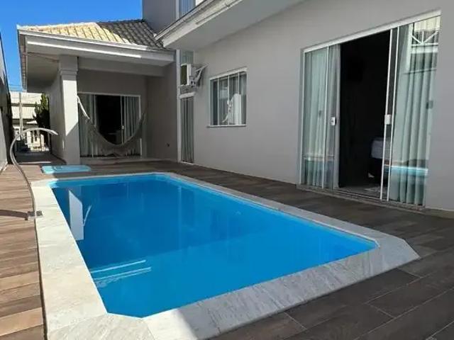 Casa / Sobrado para Venda em Joinville/SC Floresta 3 Quartos