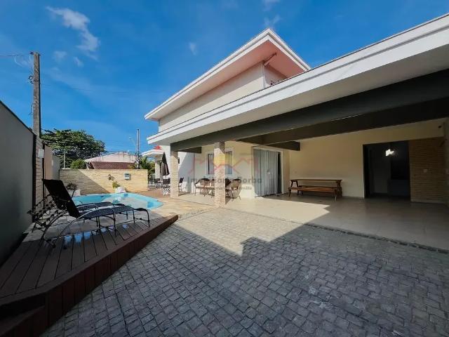 Casa / Sobrado para Venda em Joinville/SC Floresta 3 Quartos