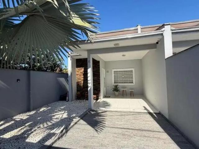 Casa / Sobrado para Venda em Joinville/SC Floresta 3 Quartos