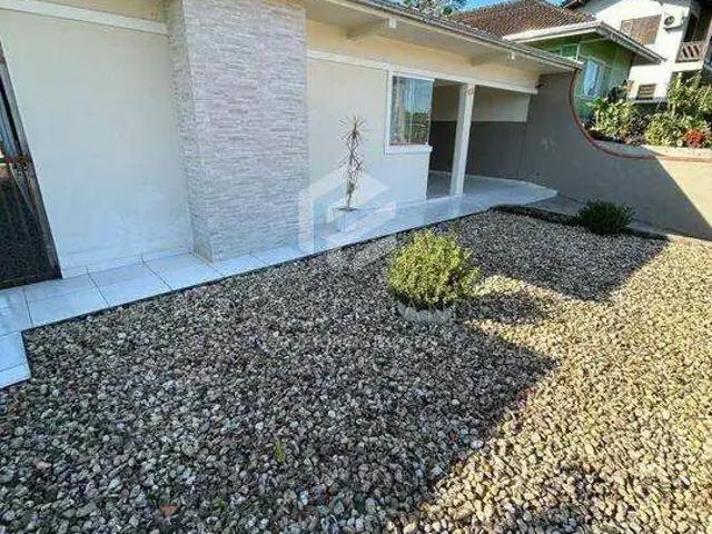 Casa / Sobrado para Venda em Joinville/SC Floresta 3 Quartos