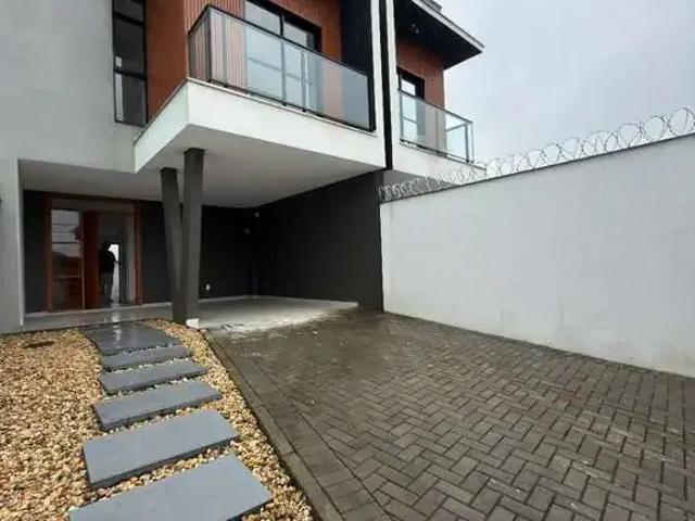 Casa / Sobrado para Venda em Joinville/SC Floresta 3 Quartos
