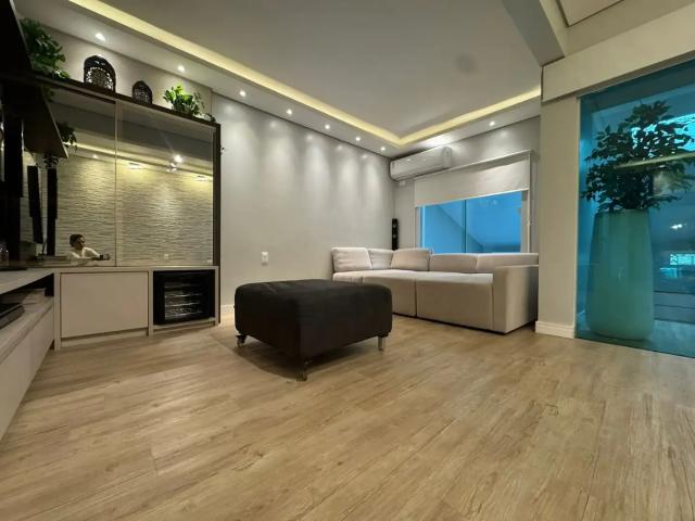Casa / Sobrado para Venda em Joinville/SC Floresta 3 Quartos