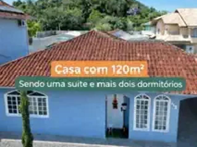 Casa / Sobrado para Venda em Joinville/SC Floresta 3 Quartos