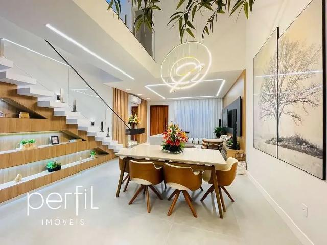 Casa / Sobrado para Venda em Joinville/SC Floresta 3 Quartos