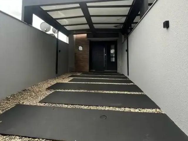 Casa / Sobrado para Venda em Joinville/SC Floresta 3 Quartos