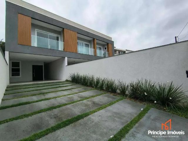 Casa / Sobrado para Venda em Joinville/SC Floresta 3 Quartos