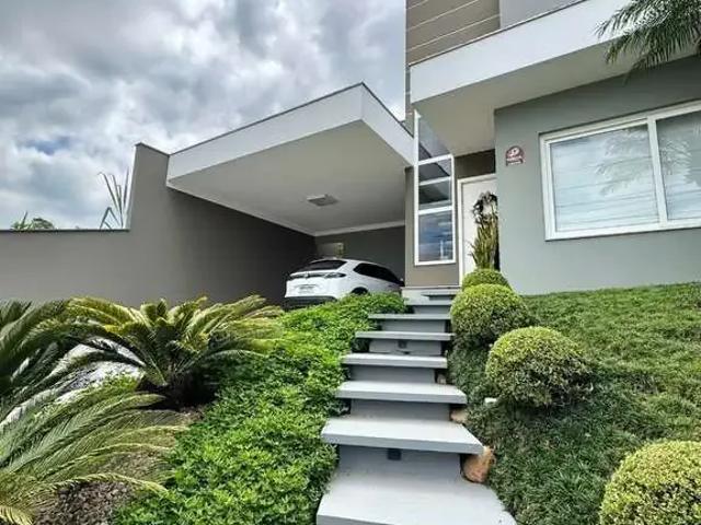 Casa / Sobrado para Venda em Joinville/SC Floresta 3 Quartos