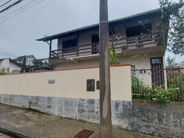 Casa / Sobrado para Venda em Joinville/SC Floresta 3 Quartos
