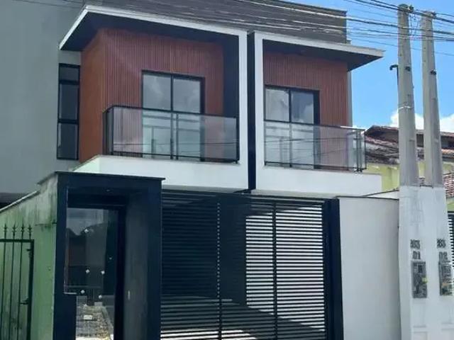 Casa / Sobrado para Venda em Joinville/SC Floresta 3 Quartos
