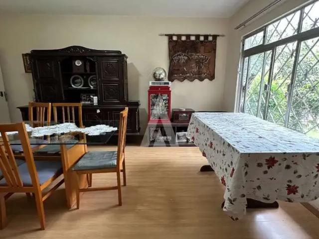Casa / Sobrado para Venda em Joinville/SC Floresta 3 Quartos