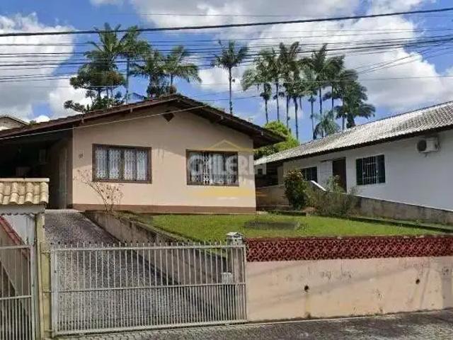 Casa / Sobrado para Venda em Joinville/SC Floresta 3 Quartos