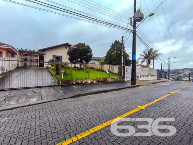 Casa / Sobrado para Venda em Joinville/SC Floresta 3 Quartos