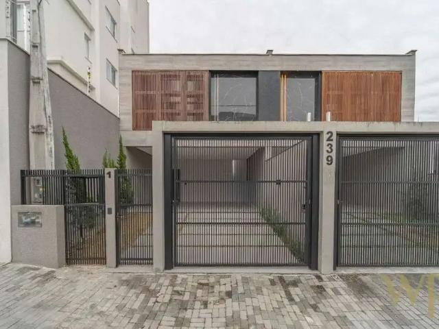 Casa / Sobrado para Venda em Joinville/SC Glória 3 Quartos