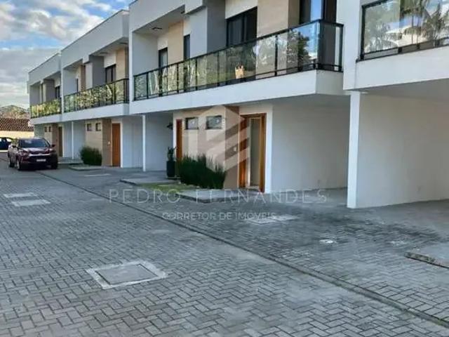 Casa / Sobrado para Venda em Joinville/SC Glória 3 Quartos