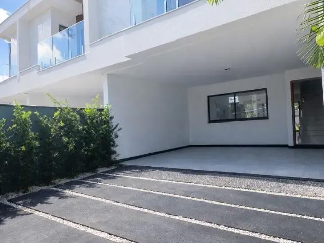 Casa / Sobrado para Venda em Joinville/SC Glória 3 Quartos