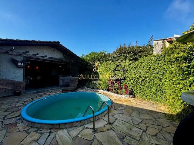 Casa / Sobrado para Venda em Joinville/SC Glória 3 Quartos