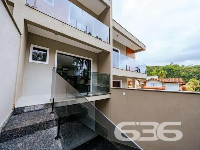 Casa / Sobrado para Venda em Joinville/SC Glória 2 Quartos