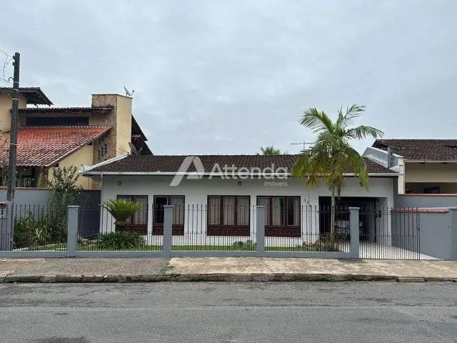 Casa / Sobrado para Venda em Joinville/SC Glória 4 Quartos
