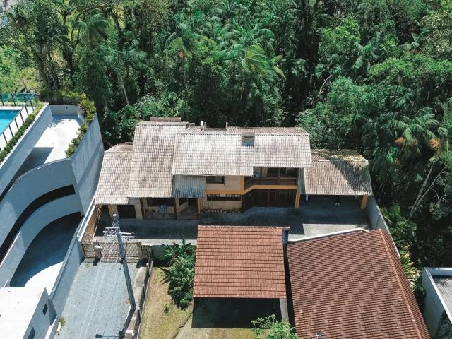 Casa / Sobrado para Venda em Joinville/SC Glória