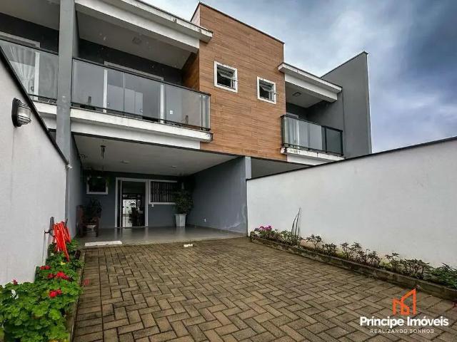 Casa / Sobrado para Venda em Joinville/SC Guanabara 3 Quartos