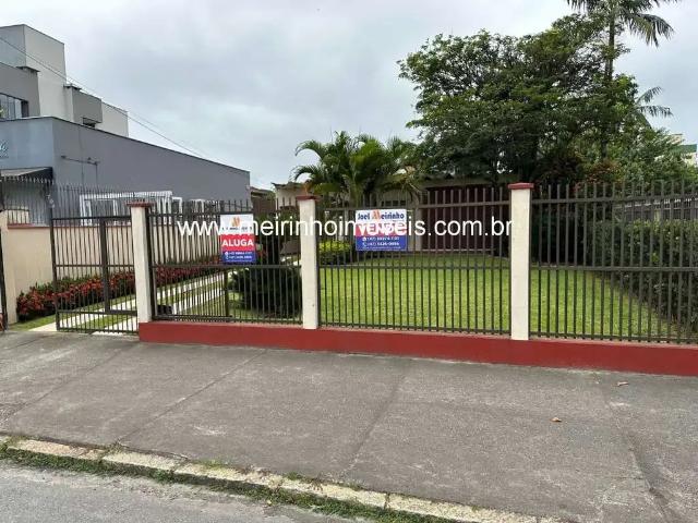 Casa / Sobrado para Venda em Joinville/SC Guanabara 3 Quartos