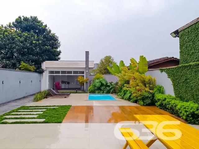 Casa / Sobrado para Venda em Joinville/SC Guanabara 3 Quartos