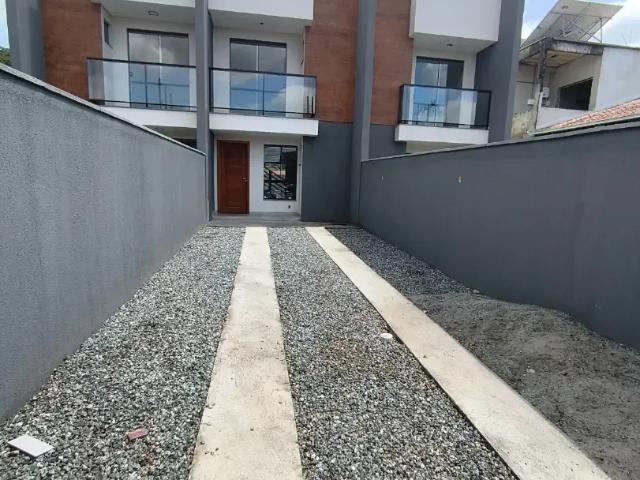 Casa / Sobrado para Venda em Joinville/SC Guanabara 3 Quartos