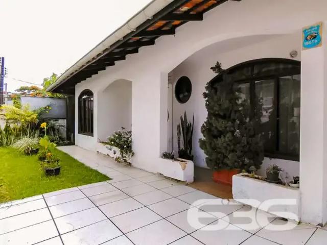 Casa / Sobrado para Venda em Joinville/SC Guanabara 3 Quartos
