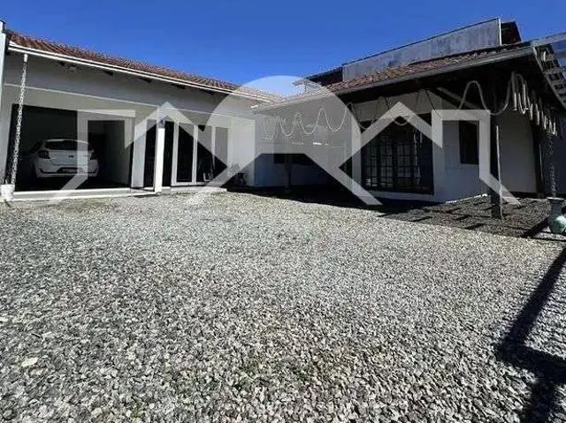 Casa / Sobrado para Venda em Joinville/SC Guanabara 3 Quartos