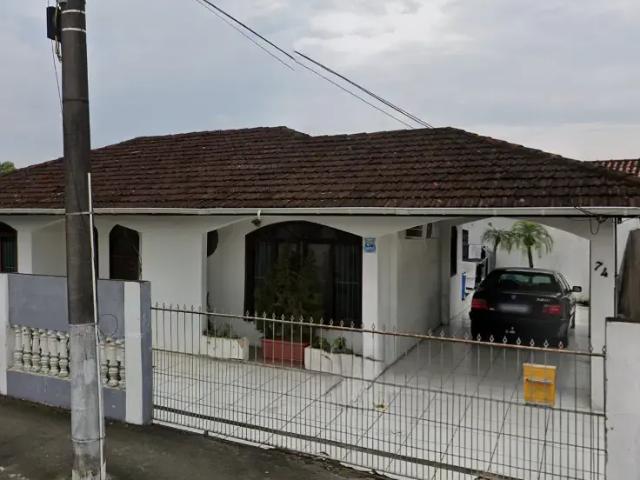 Casa / Sobrado para Venda em Joinville/SC Guanabara 4 Quartos
