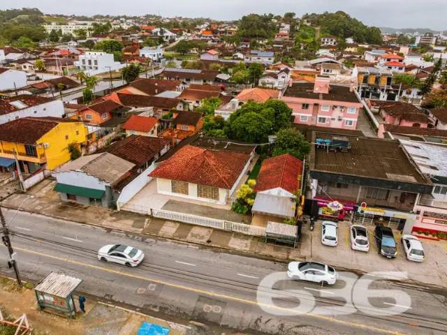 Casa / Sobrado para Venda em Joinville/SC Guanabara 4 Quartos