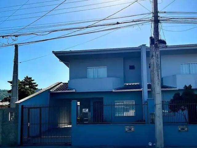 Casa / Sobrado para Venda em Joinville/SC Iririú 3 Quartos