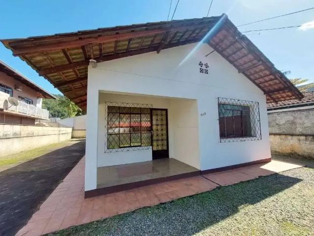 Casa / Sobrado para Venda em Joinville/SC Iririú 3 Quartos