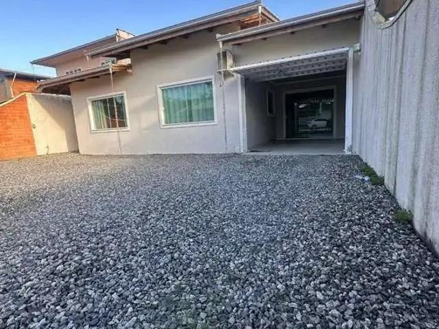 Casa / Sobrado para Venda em Joinville/SC Iririú 3 Quartos