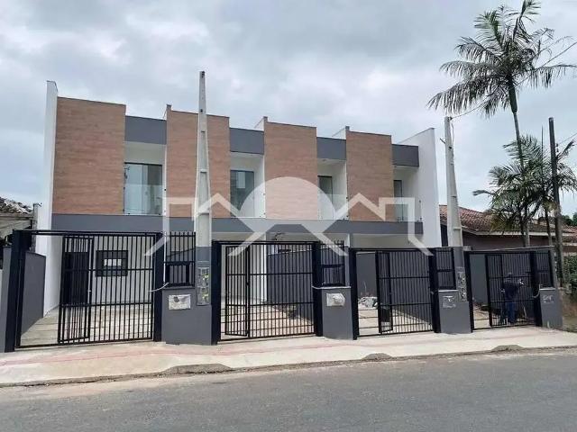 Casa / Sobrado para Venda em Joinville/SC Iririú 3 Quartos
