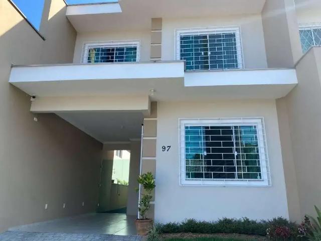 Casa / Sobrado para Venda em Joinville/SC Iririú 3 Quartos