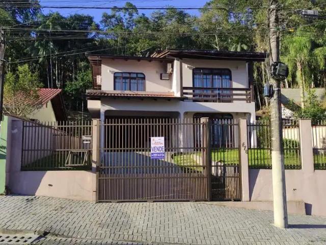 Casa / Sobrado para Venda em Joinville/SC Iririú 3 Quartos