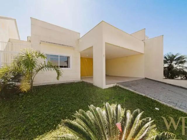 Casa / Sobrado para Venda em Joinville/SC Iririú 3 Quartos