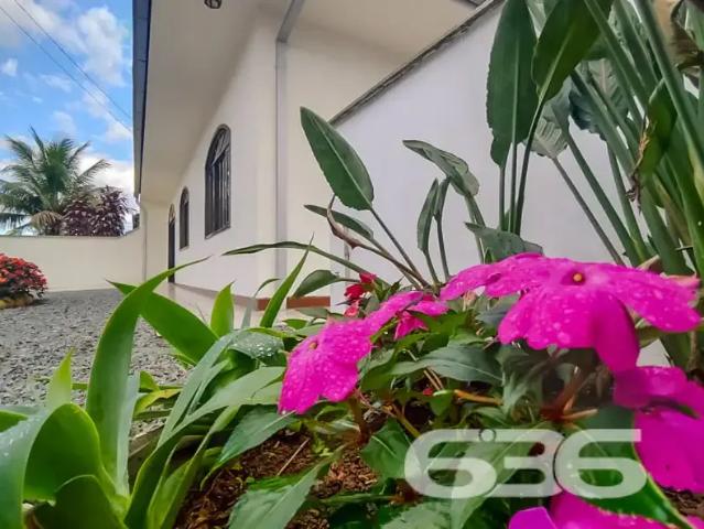 Casa / Sobrado para Venda em Joinville/SC Iririú 3 Quartos